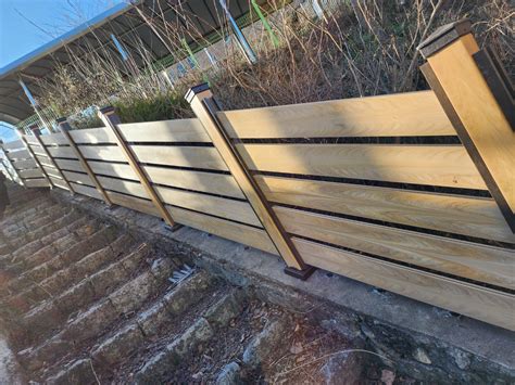 원주소재중학교 오크 가림막난간 시공현장 주식회사 이노스