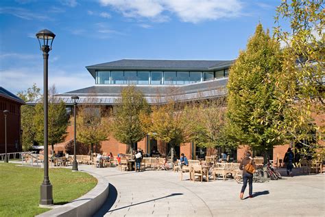 Wesleyan University Suzanne Lemberg Usdan University Center — Kmw Architecture