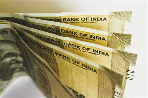 インドの通貨ルピー（inr）のレートは？両替方法やルピーの注意点を解説 Bharat Hub