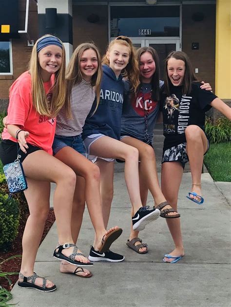 Birks Outfit Shaved Girls Besties Bff Cute Ripped Jeans Basketball