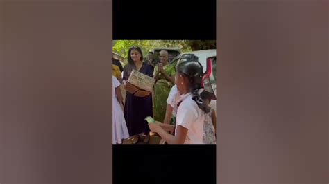 මගේ තාත්තාගේ ප්‍රධානත්වයෙන් අසරණ දුප්පත් ළමුන් සදහා පොත් පත් සහ පාසල්