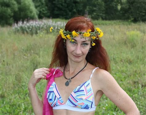 In Field With Wreath 19 Nude Pics Xhamster