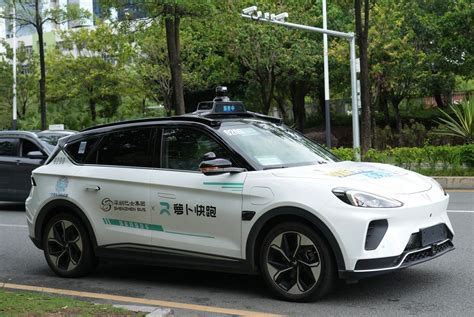 Baidu To Expand Apollo Go Robotaxi Service Outside Of China Techcrunch