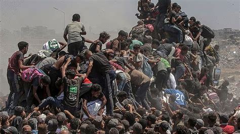 Video Sensible La Desesperación De Miles De Gazatíes Crea Un Tren