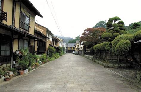 おはなはん通り｜観光・体験｜公益財団法人 松山観光コンベンション協会 ～いで湯と城と文学のまち・松山へようこそ！～