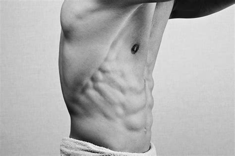 Photo Libre De Droit De Musculaire Homme Torse La Poitrine Et Sous Les