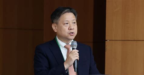 발언하는 임영석 울산의대 학장