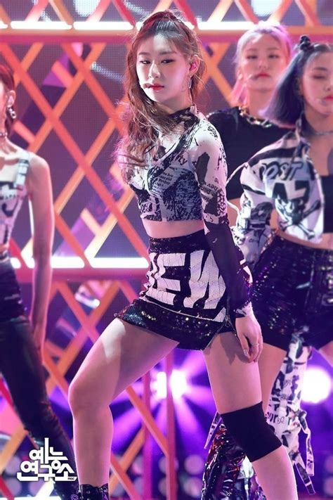 Ghim Của Itzy Trên Itzy Stage Người Mẫu 12 Tháng 2 Hàn Quốc