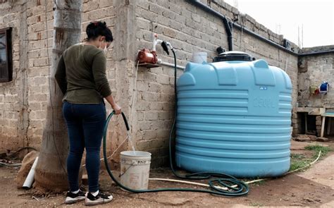Cómo hacer un sistema de captación de agua de lluvia Grupo Milenio