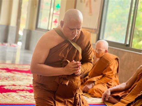 ในประเทศ ทนายรณณรงค์เข้าพิธีอุปสมบทที่วัดป่าภูทับเบิก ได้ฉายาฐานะวุฒโฑฎ