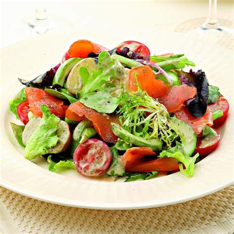 Smoked Salmon Salad Nicoise Recipe Eatingwell