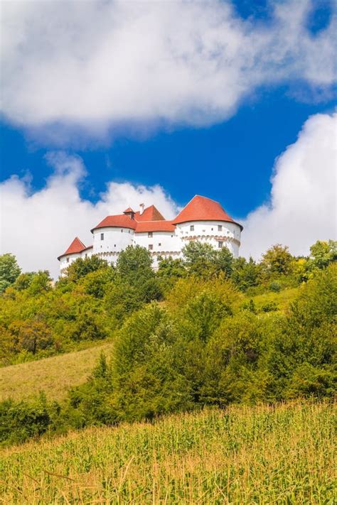 Castillo De Veliki Tabor En Zagorje Al Noroeste De Croacia Foto De