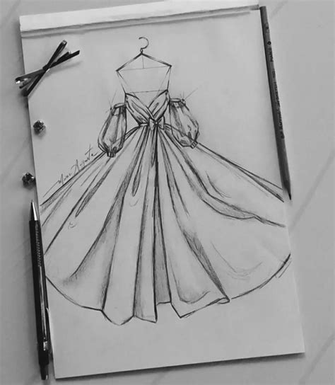 Marhiagus Illustrator In 2024 Mini Drawings Cool Pencil Drawings