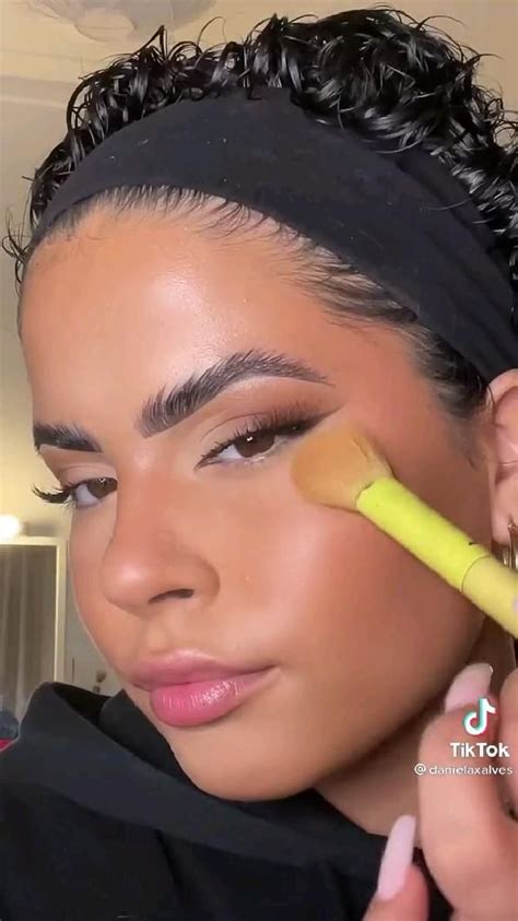Tiktok User Reveals Cool Hack For Using A Fork To Contour Your Nose