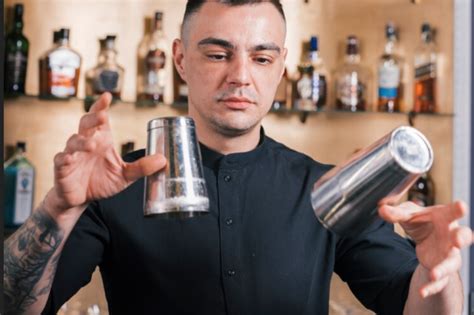 Barman Cocktail Paris 75 Mixologue Privé à Domicile