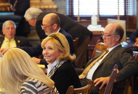 Kansas Senators Give Preliminary Passage To Sweeping Flat Tax Proposal
