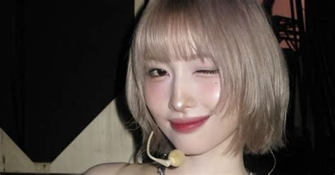 트와이스 모모 탄탄 복근 노출 윙크까지 그저 심쿵