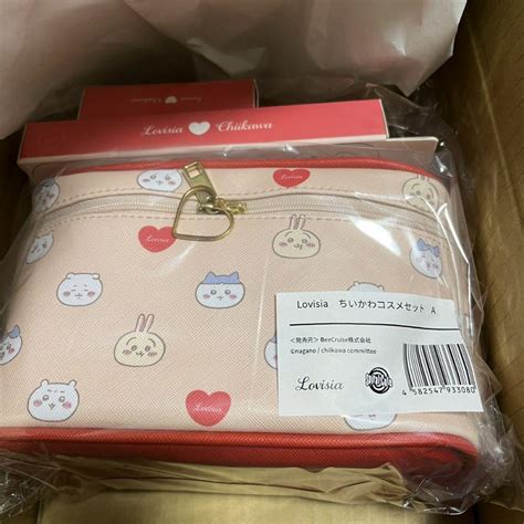 ちいかわ Lovisia ラヴィジア コスメセット A バニティポーチ付き 【通販 人気】 6989円引き Swimmainjp