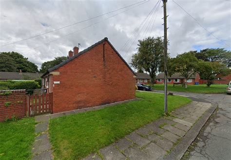 Free Property Report 1 Hampson Fold Radcliffe Manchester M26 4pp