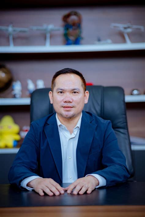 ឧកញ៉ា News Feed ឧកញ៉ា News Feed Added A New Photo