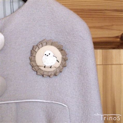シマエナガのブローチ Trinos
