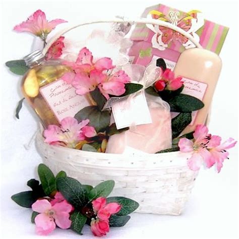 Pamper Her Luxury Spa T Basket