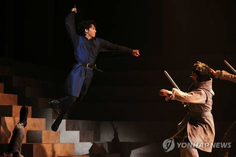 전쟁터의 선봉장 맥베스 연합뉴스