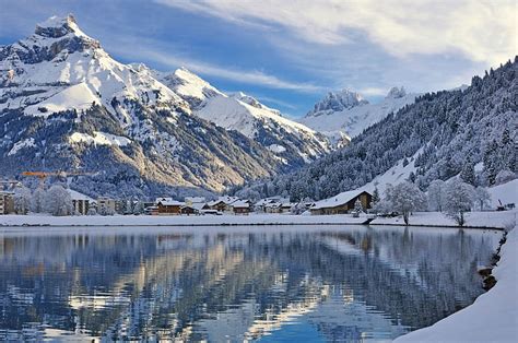 雪に覆われた山 エンゲルベルク スイス 山 冬 湖 風景 HDデスクトップの壁紙 Wallpaperbetter