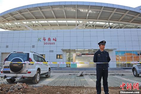 昆明地铁试脱轨1死1伤 国内新闻 环球网