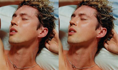 Troye Sivan Usa Chaparreras Y Ropa Interior De Cuero En La Nueva