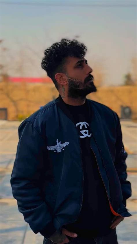 الهی هیچکی داغ جوون نبینه🖤🥀