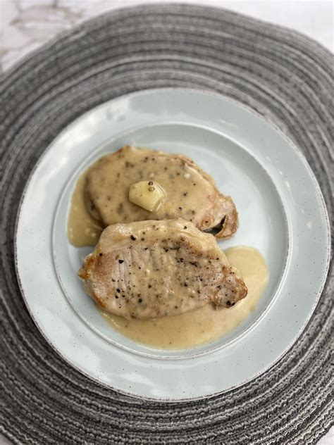 Creamy Garlic Pepper Pork Chops Mum Grub