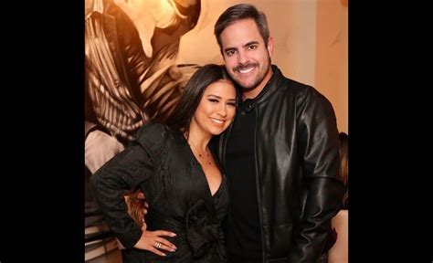 Foto Marido de Simone Kaká Diniz elogia foto da cantora cabelo