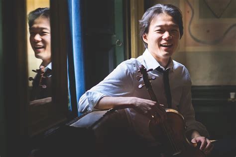 Shunske Sato Violin Conductor Short Biography