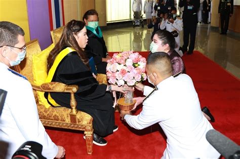 พระเจ้าว เรารักพระเจ้าวรวงศ์เธอพระองค์เจ้าอทิตยาทรกิติคุณ