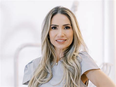 Dra Sabrina Perpétuo do Nascimento Clínica Dentária e Estética Porto