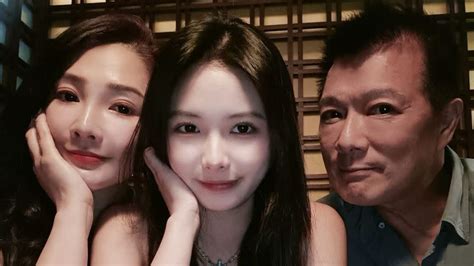 女兒蔡中泠太正了 蔡詩萍po照：我根本長工