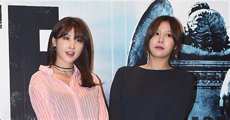 [md포토] 나인뮤지스 현아 손성아 포토월 앞에서도 모델 포스