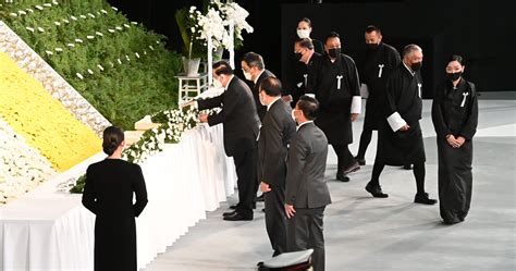 សម្តេចតេជោ ហ៊ុន សែន អញ្ជើញចូលរួមពិធីបុណ្យសពថ្នាក់ជាតិ របស់ឯកឧត្តម អាបេ ស៊ីនហ្សូ នៅទីក្រុងតូក្យូ