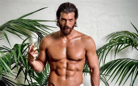 Can Yaman si è fidanzato Svelata l identità della fortunata