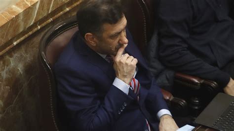 Detuvieron Al Senador Kueider En Paraguay Con Más De 200 Mil Dólares Y