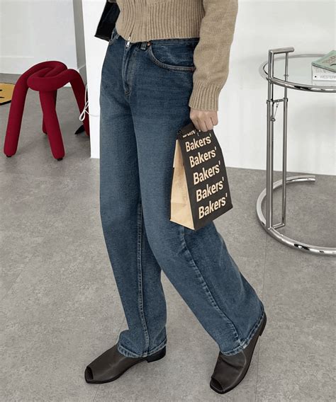 쳇 세미 와이드 일자핏 데님 팬츠 중청 데일리 코디 10대 20대 여성 국내 제작 캐주얼 하이웨스트 청바지