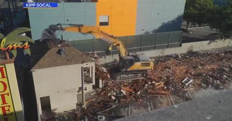 South La Community Celebrates Demolition Of Motel Known For Criminal