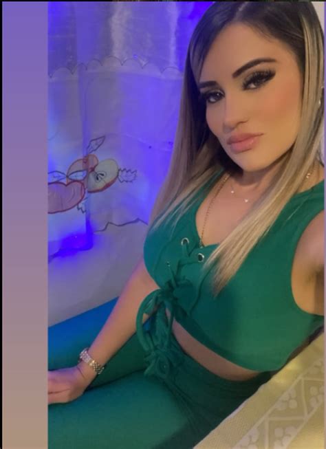 Fidel Escobar Se Compromete Con Su Novia Tica De Forma Virtual La Teja