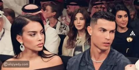 نظرة رونالدو لنانسي عجرم في افتتاح موسم الرياض تتصدر التريند