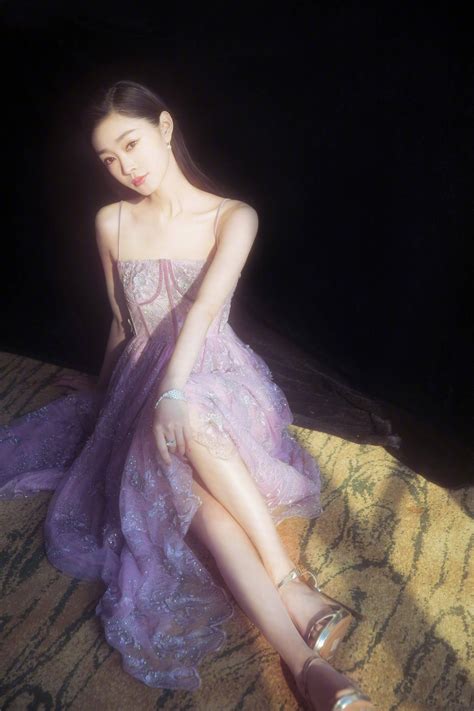 宋轶吃了多少可爱长大的？粉色纱裙宛若小仙女，网友：不火没道理裙子