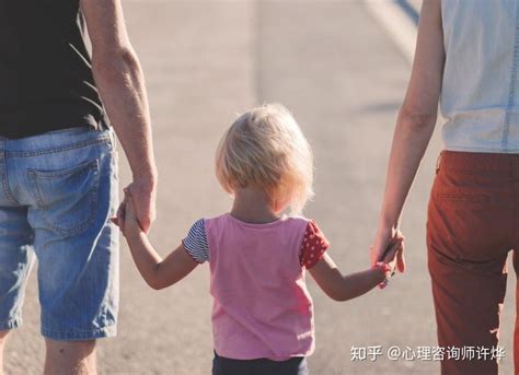 “悲观的乐观主义者”和“乐观的悲观主义者”有什么本质区别？