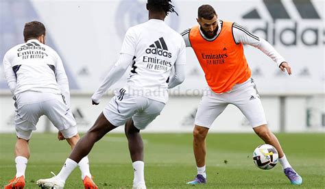 Training weiter mit Benzema Valverde zurück REAL TOTAL