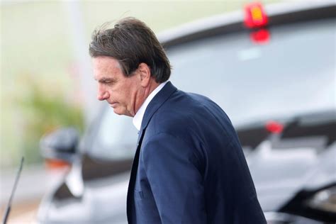 Bolsonaro Anuncia Aumento De Produção De Cloroquina