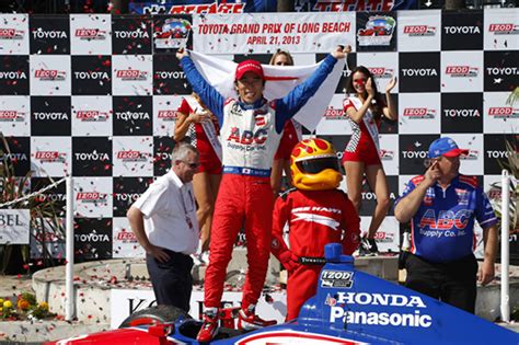 佐藤琢磨、インディカーで日本人初優勝！！ 【 F1 Gate Com